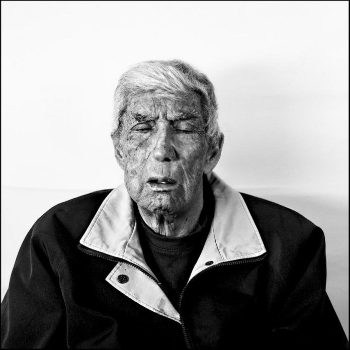 El día que retraté a Luis Posada Carriles - Rialta Magazine