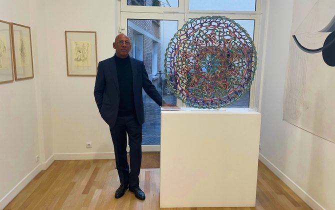 René Francisco expone por primera vez en París: ‘Vamos’: